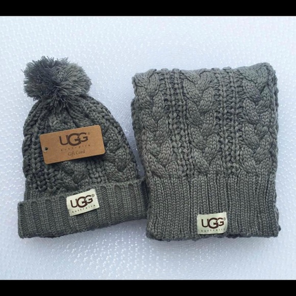 UGG | Other | Ugg Scarf And Hat Set | Poshmark